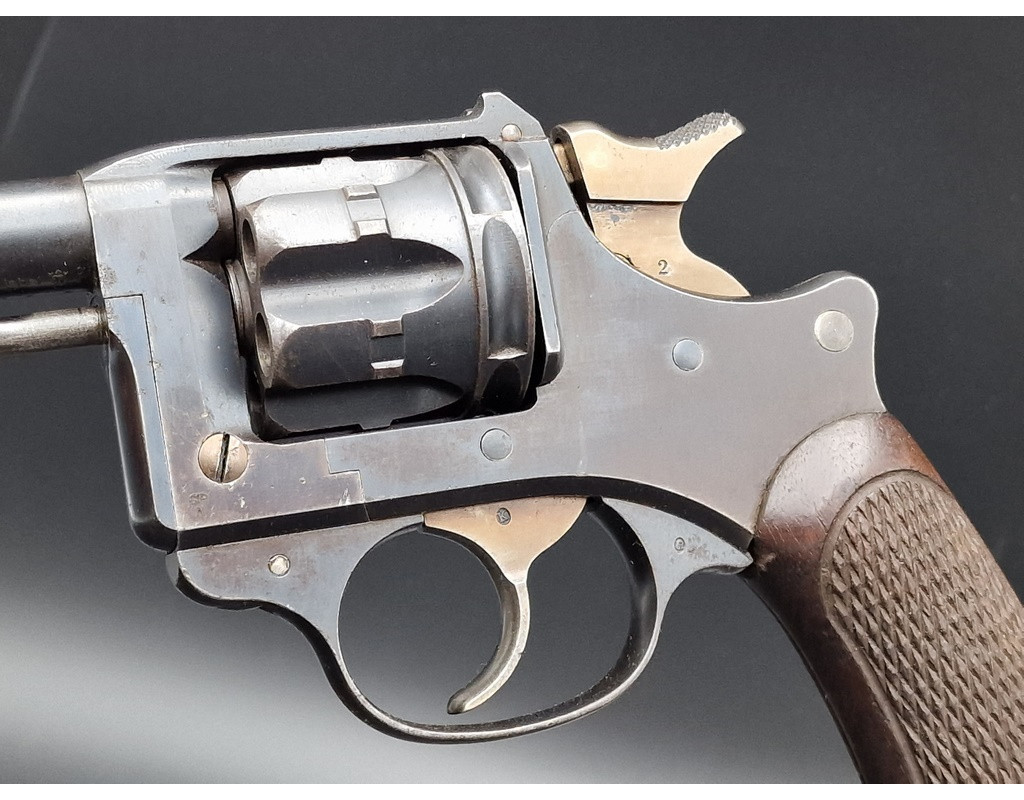 REVOLVER REGLEMENTAIRE modèle 1892 de MARINE St ETIENNE 1898 Calibr...